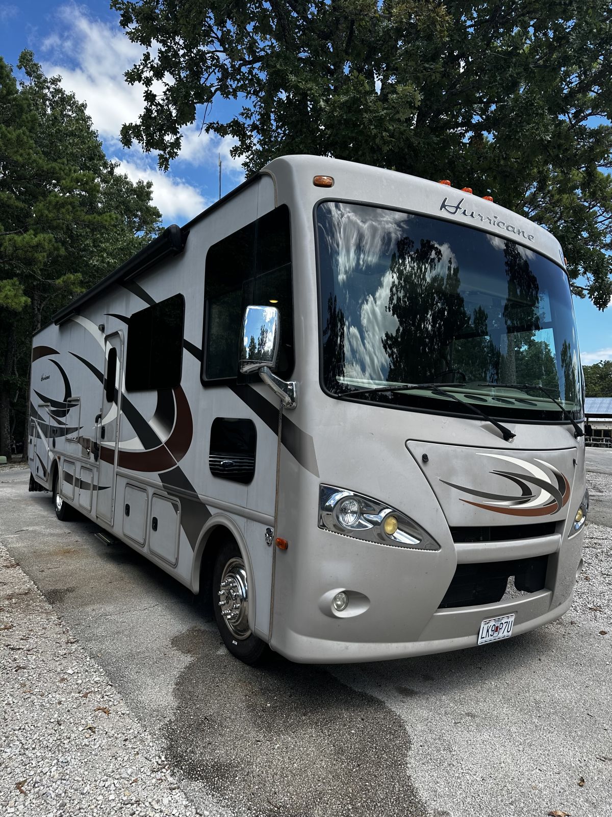 2016 Thor Motor Coach Hurricane 34J - National Vehicle