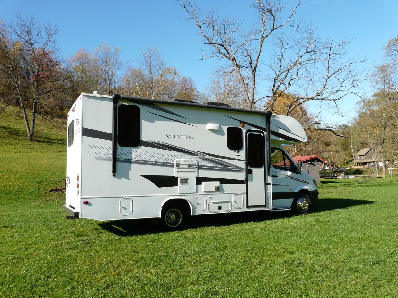2017 Jayco Melbourne 24L - National Vehicle