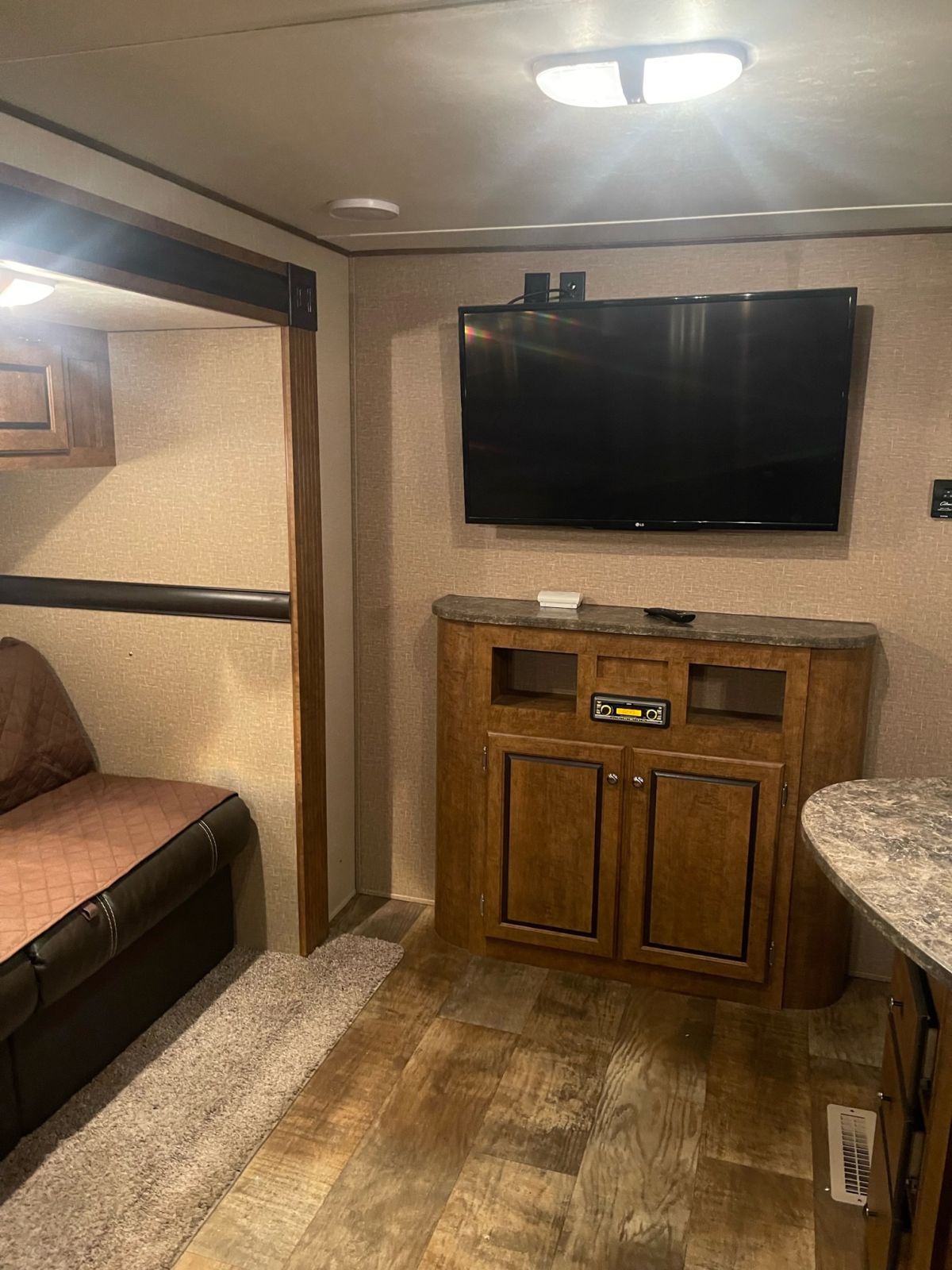 2016 Crossroads Z-1 272BH - National Vehicle