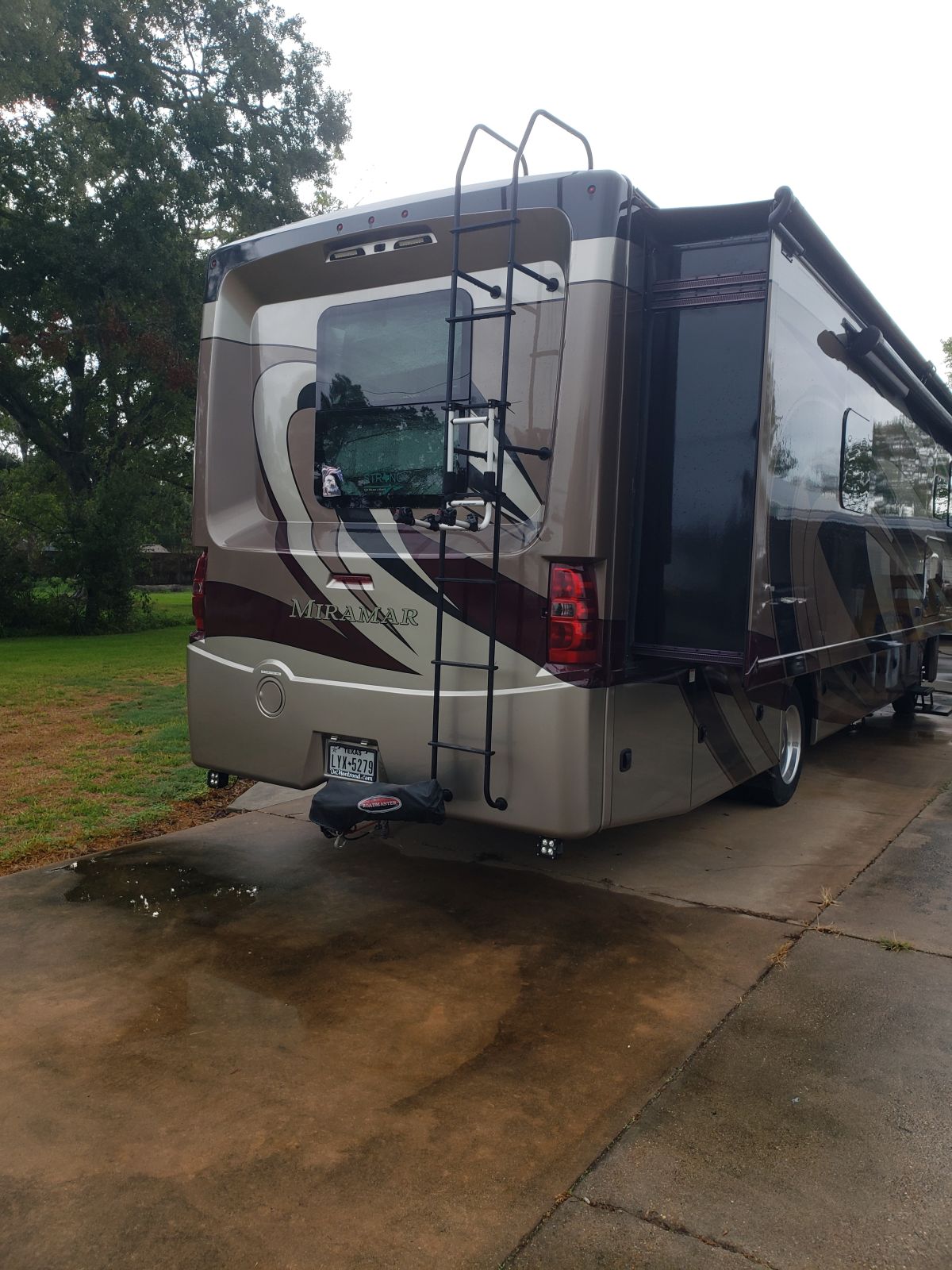 2019 Thor Motor Coach Miramar 35.2 - National Vehicle