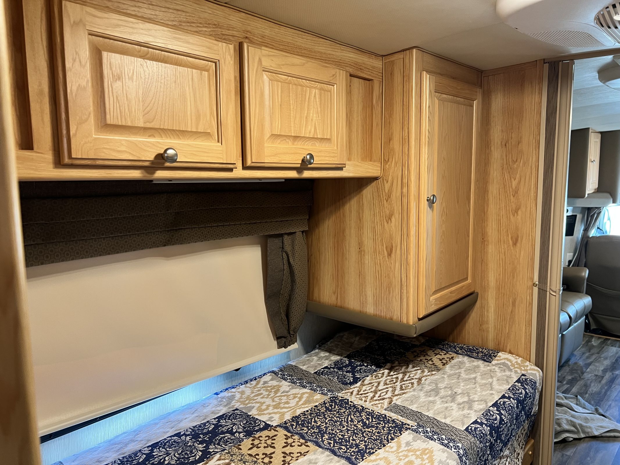 2021 Phoenix Cruiser Motorhome 2552 - National Vehicle