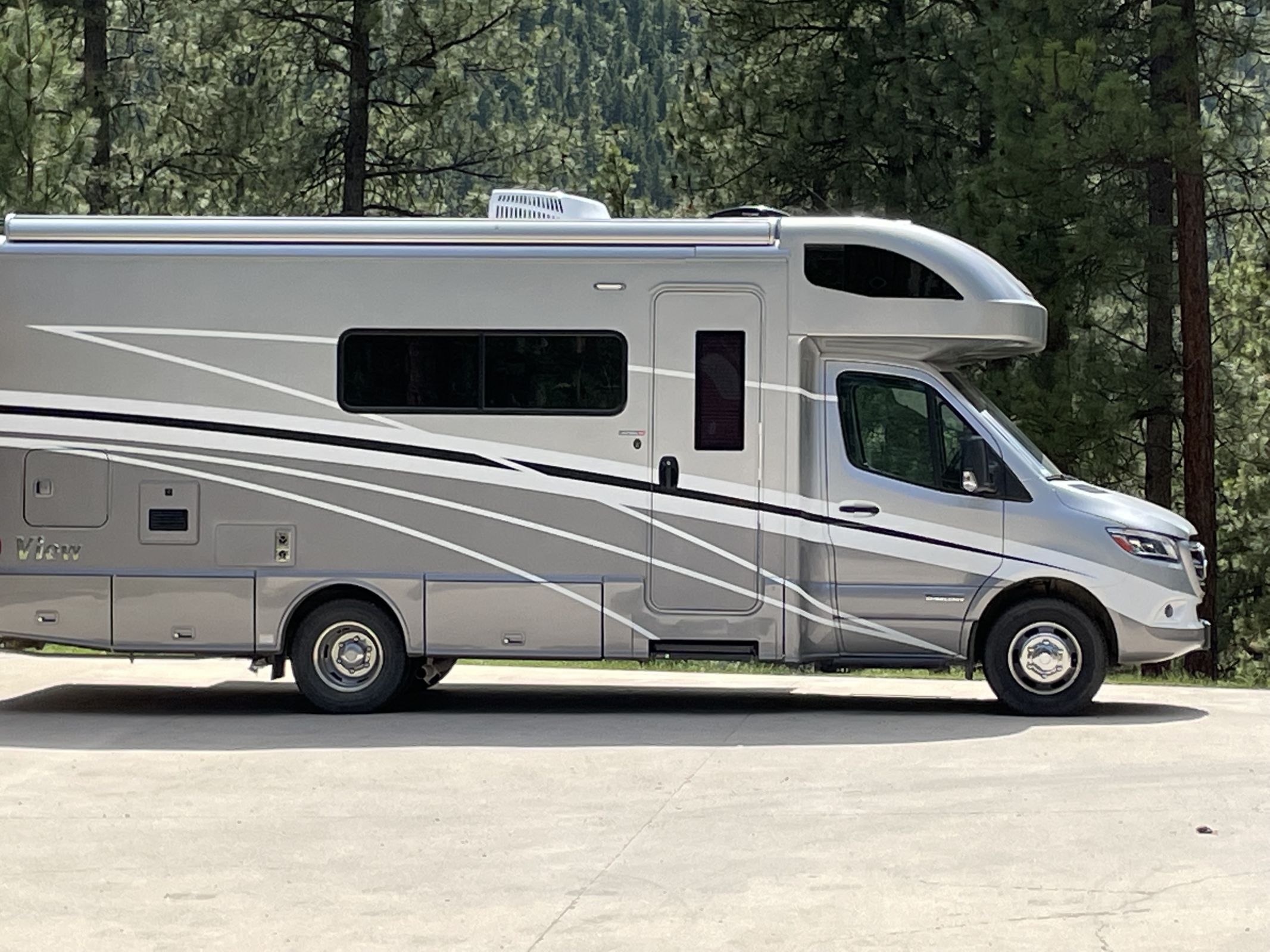 2021 Winnebago View 24D - National Vehicle