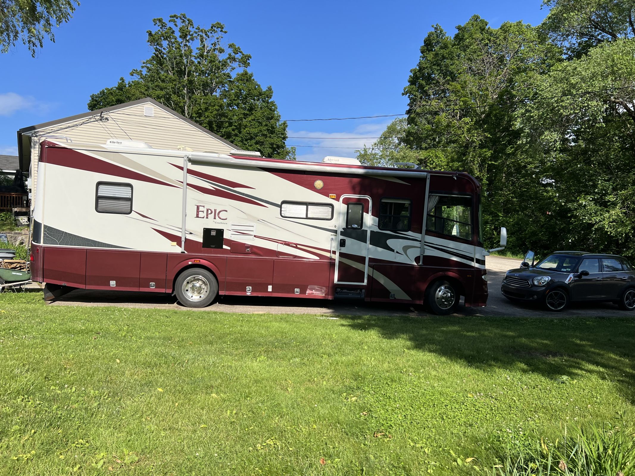 2006 Coachmen Epic Premier 3480DS - National Vehicle