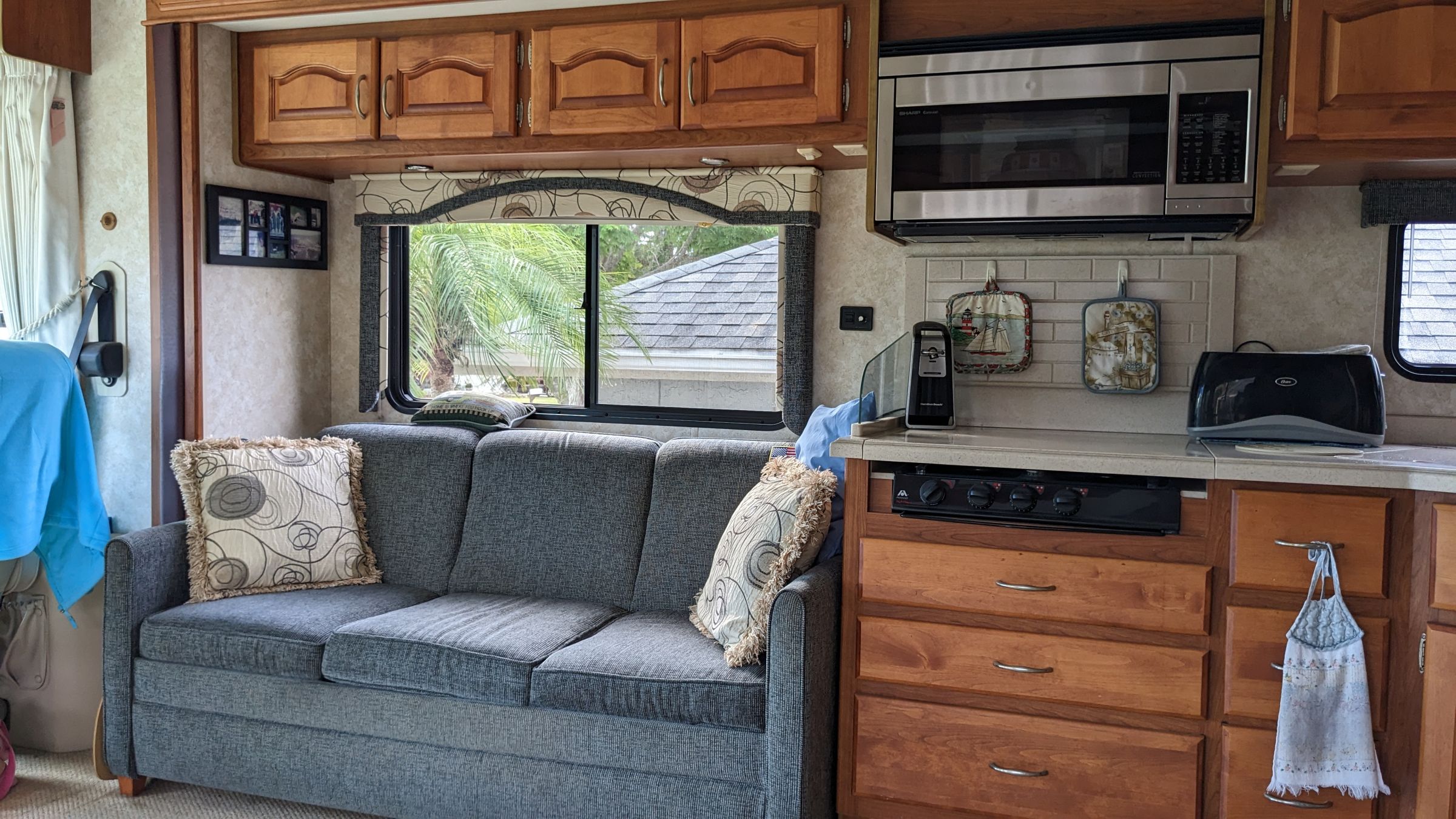 2007 Holiday Rambler Neptune 36PDQ - National Vehicle