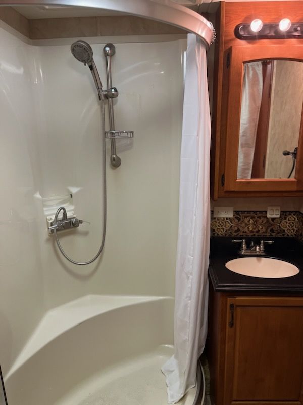 2008 Holiday Rambler Neptune 37PDQ - National Vehicle