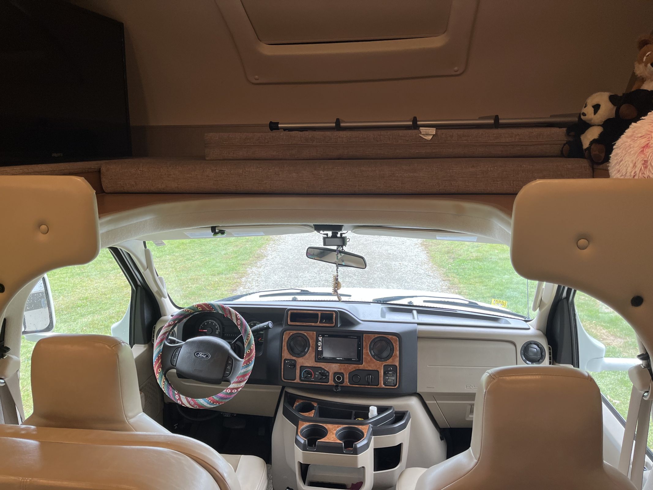 2018 Thor Motor Coach Quantum 26RS - National Vehicle