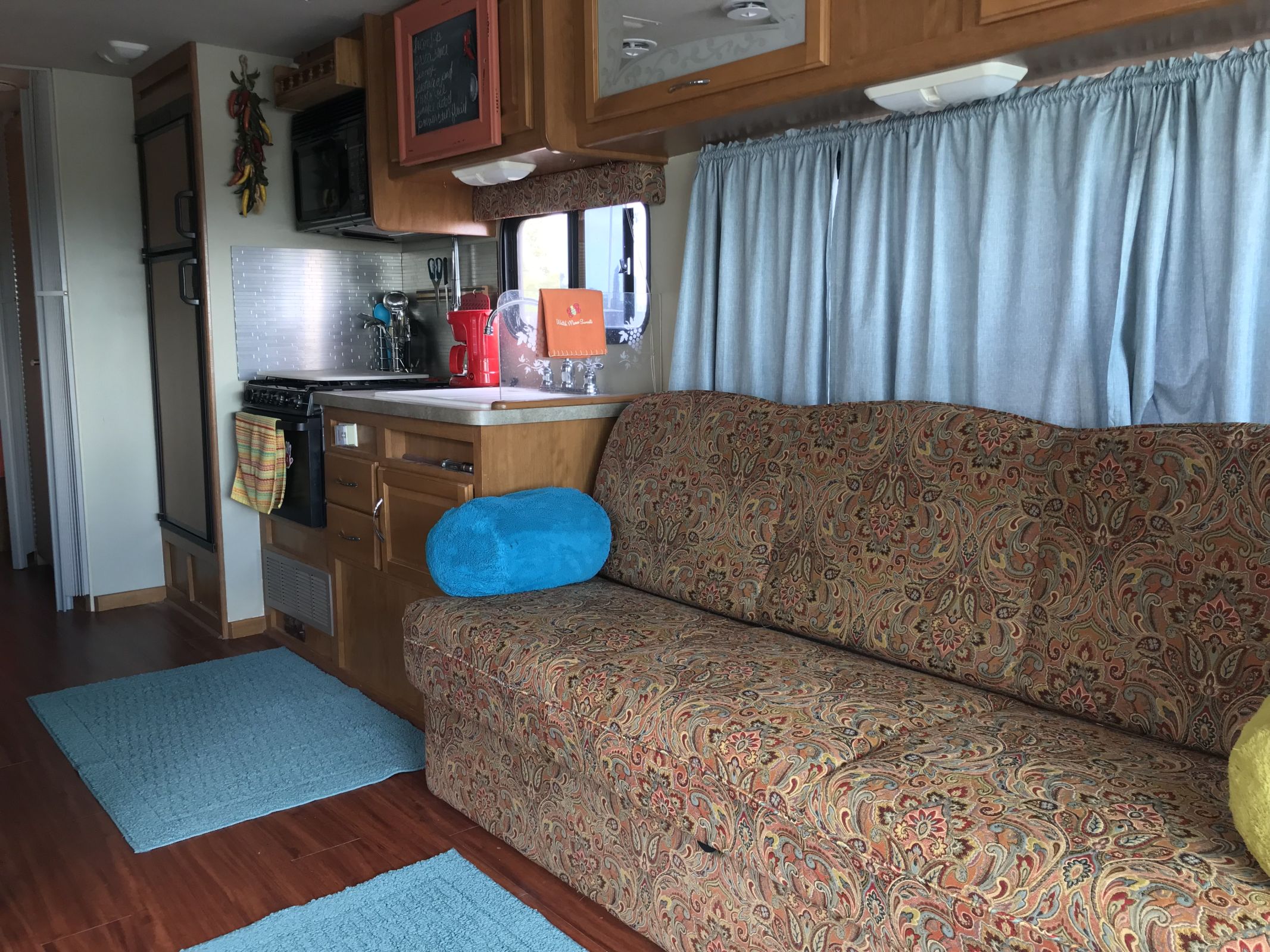 2004 Fleetwood Fiesta 31H - National Vehicle