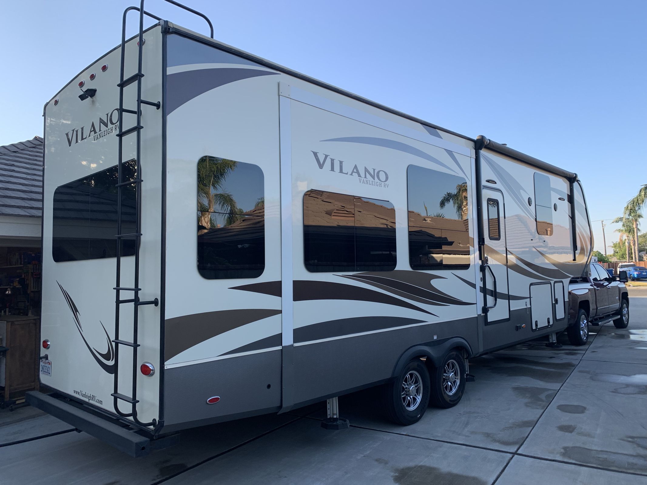 2018 Vanleigh Vilano 320GK - National Vehicle