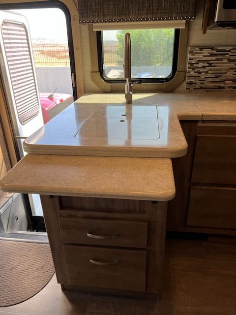 2019 Jayco Seneca 37K - National Vehicle