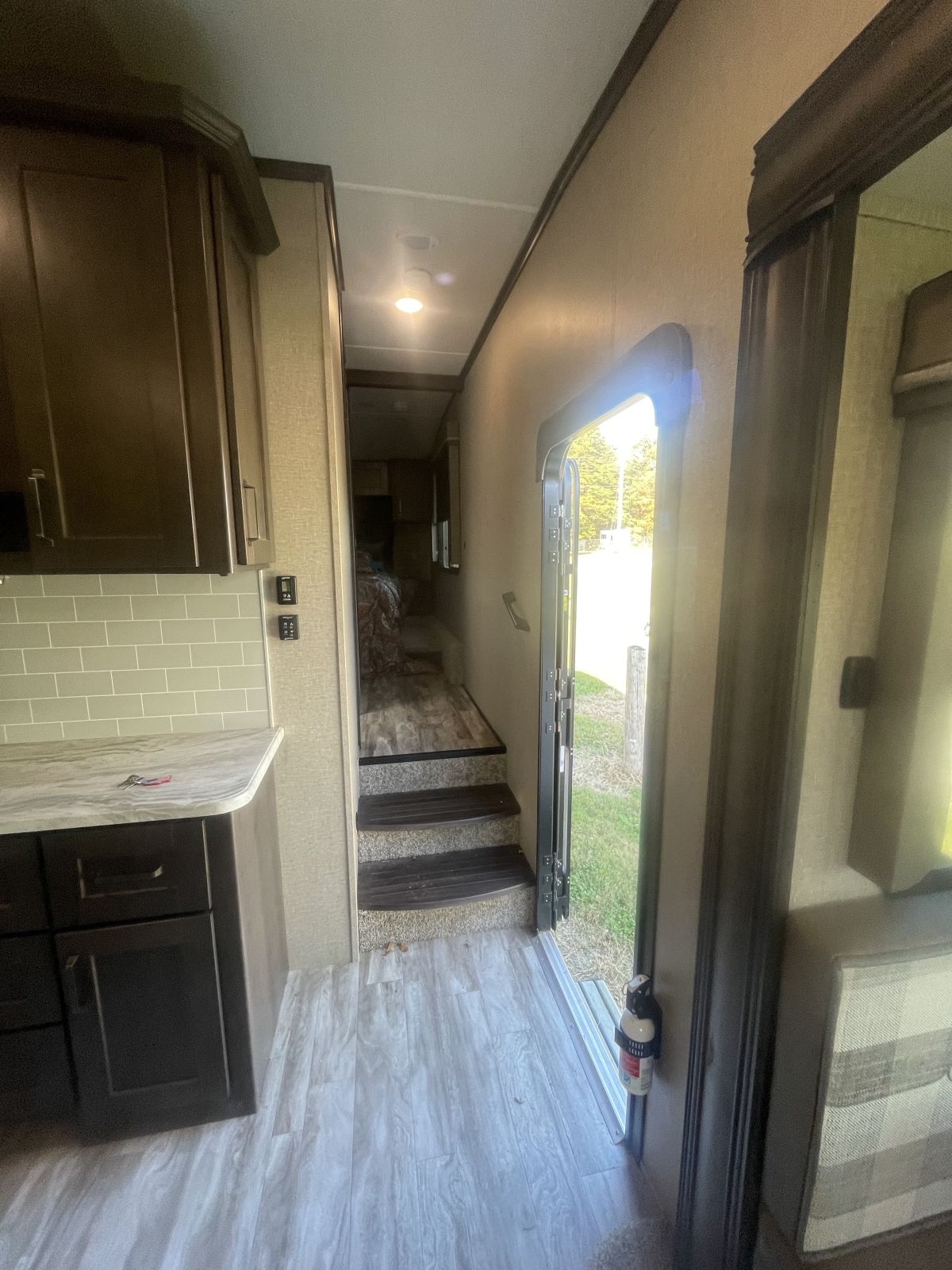 2021 Grand Design Reflection 295RL - National Vehicle