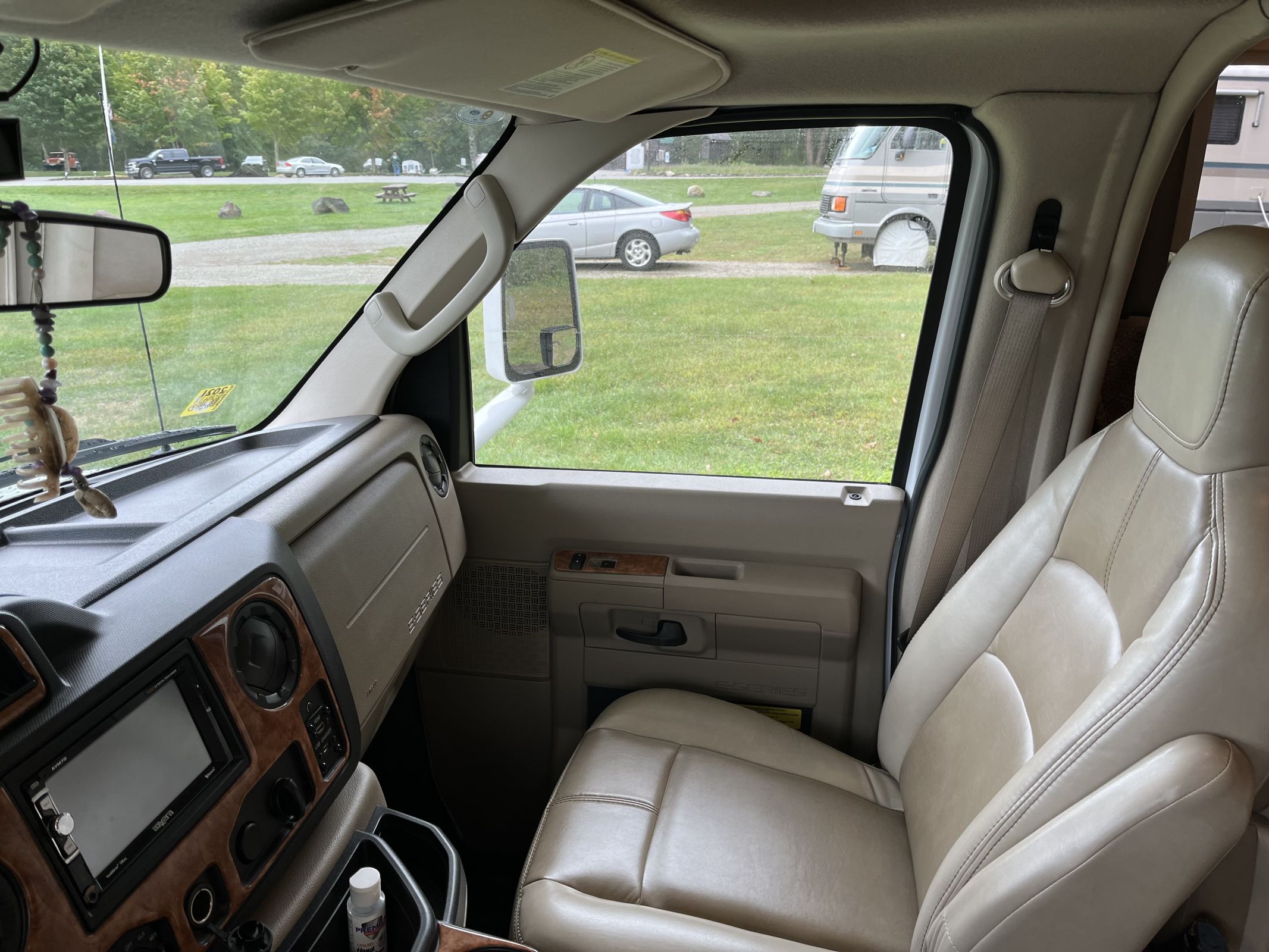 2018 Thor Motor Coach Quantum 26RS - National Vehicle