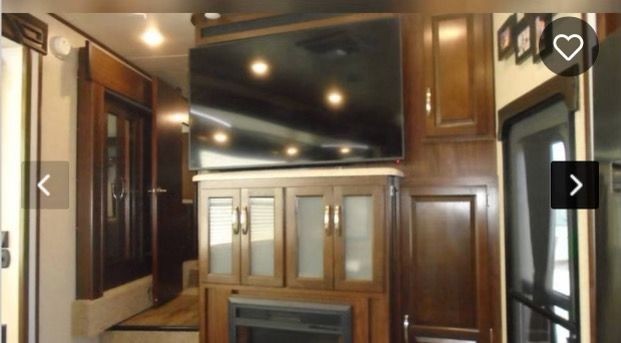 2017 Heartland Cyclone 4250 - National Vehicle