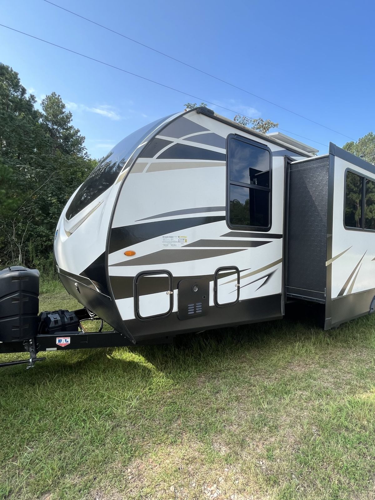 2022 Keystone Outback Ultra-Lite 221UMD - National Vehicle