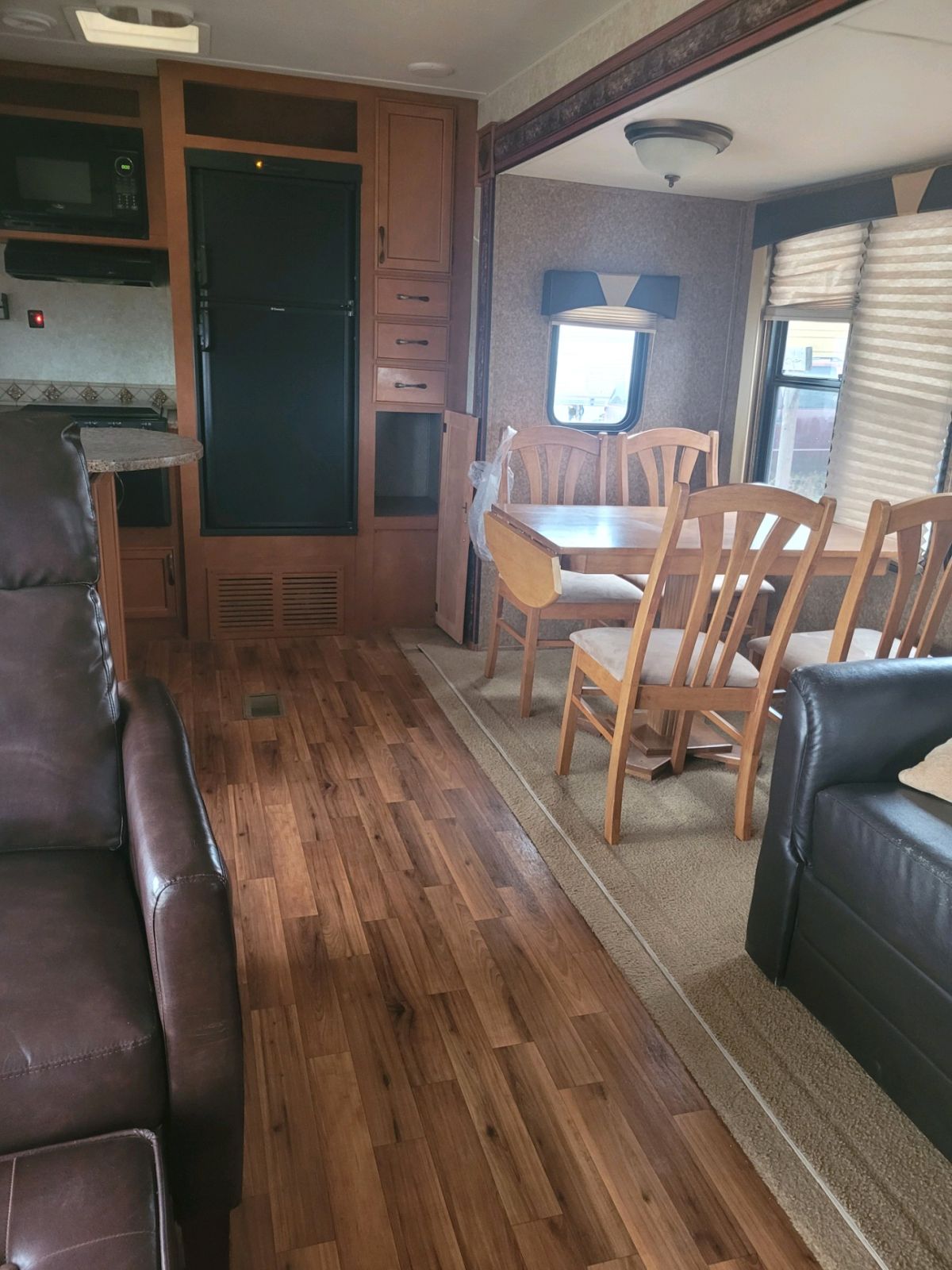 2014 Gulf Stream Kingsport 302RKS - National Vehicle
