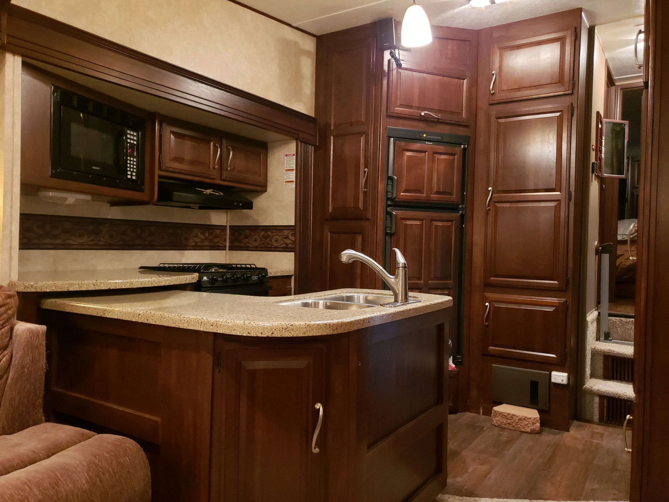 2014 Keystone Cougar 327RES - National Vehicle