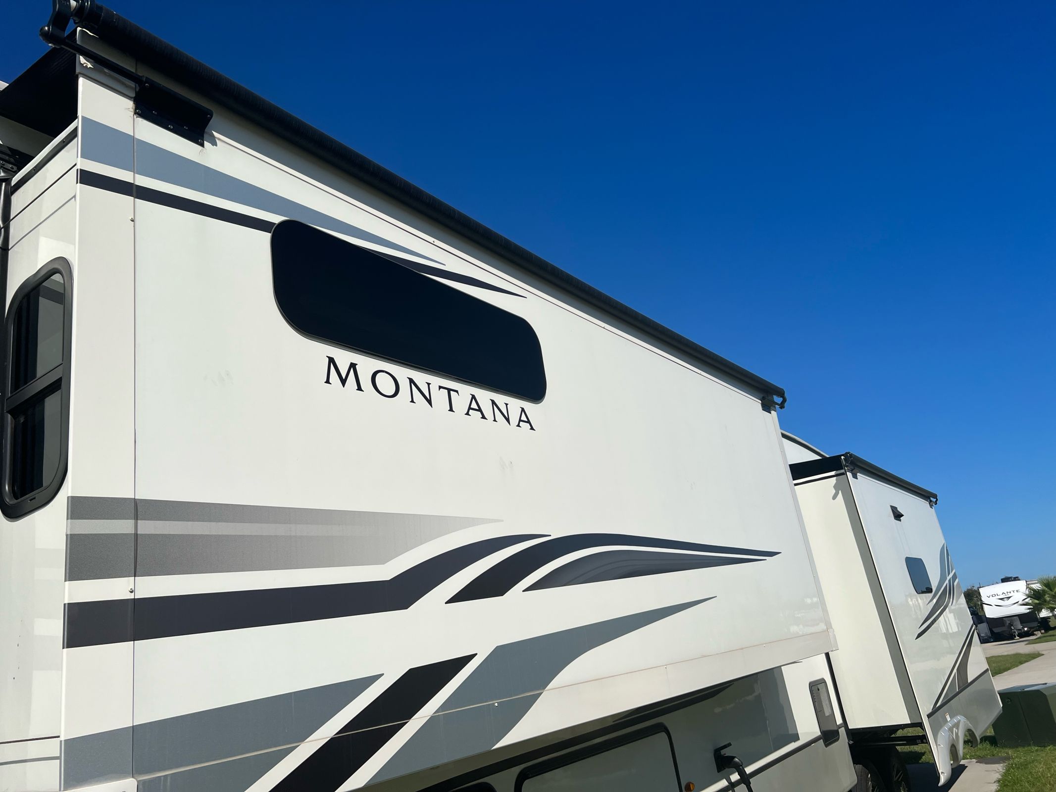 2023 Keystone Montana 3813MS - National Vehicle