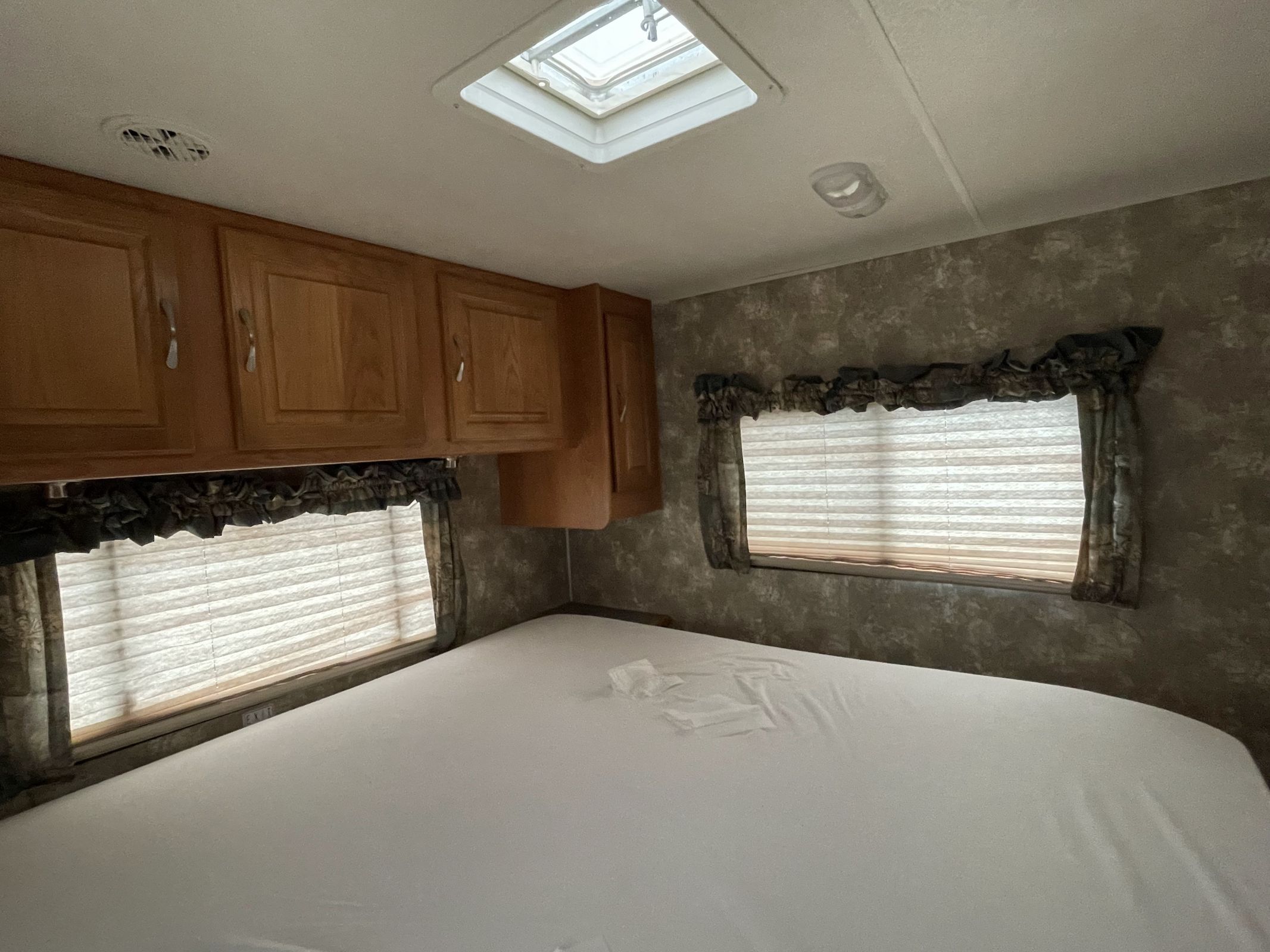 2007 Coachmen Freelander 3100SO - National Vehicle