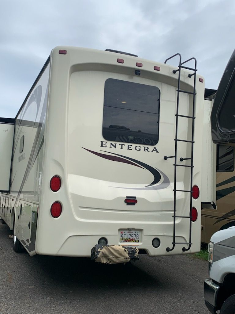 2020 Entegra Coach Vision XL 34G - National Vehicle