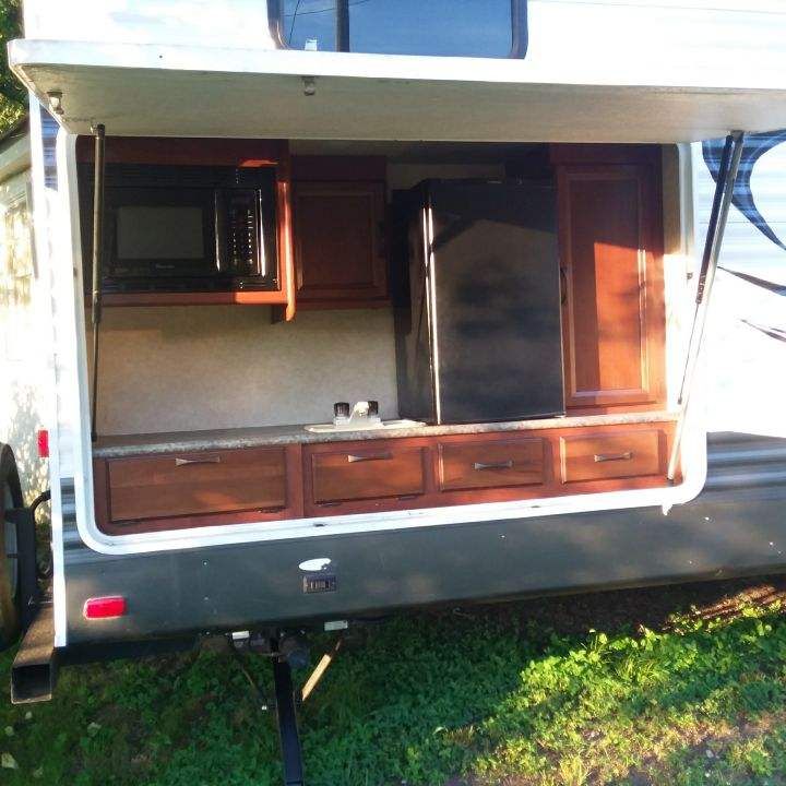 2014 Palomino by Forest River Puma 30DBSS - National Vehicle