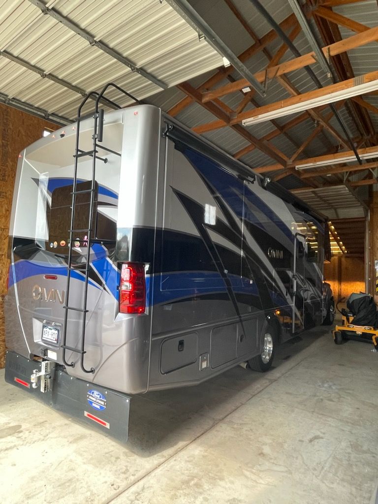 2020 Thor Motor Coach Omni XG32 4x4 - National Vehicle