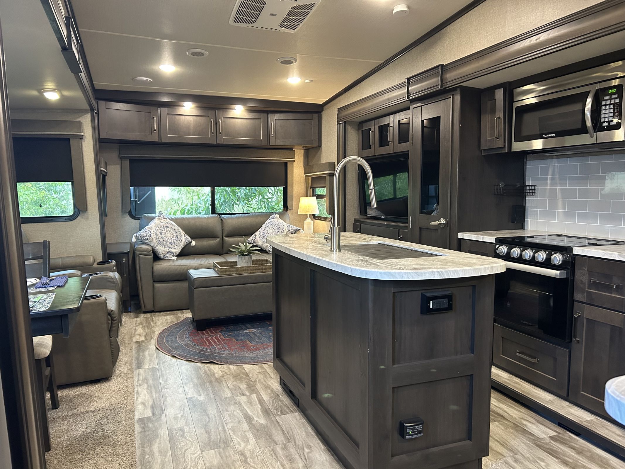 2021 Grand Design Reflection 295RL - National Vehicle