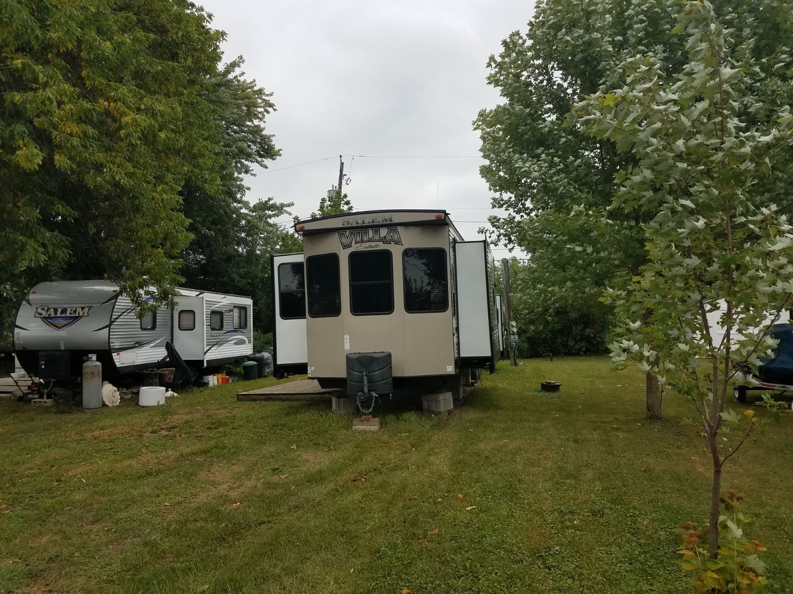 2016 Forest River Salem Villa Estate Destination 4092BFL - National Vehicle