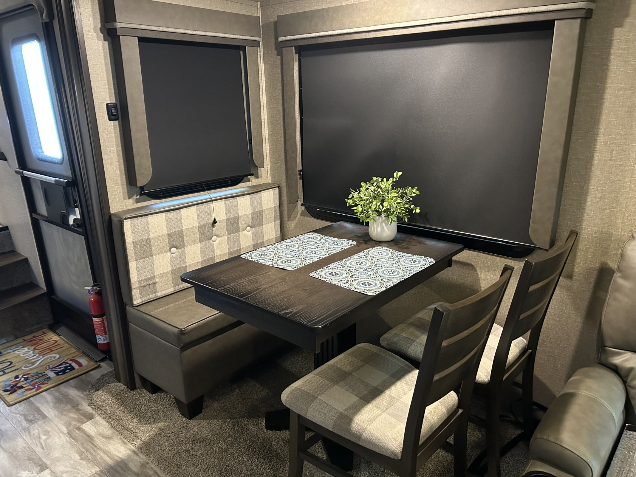 2021 Grand Design Reflection 295RL - National Vehicle