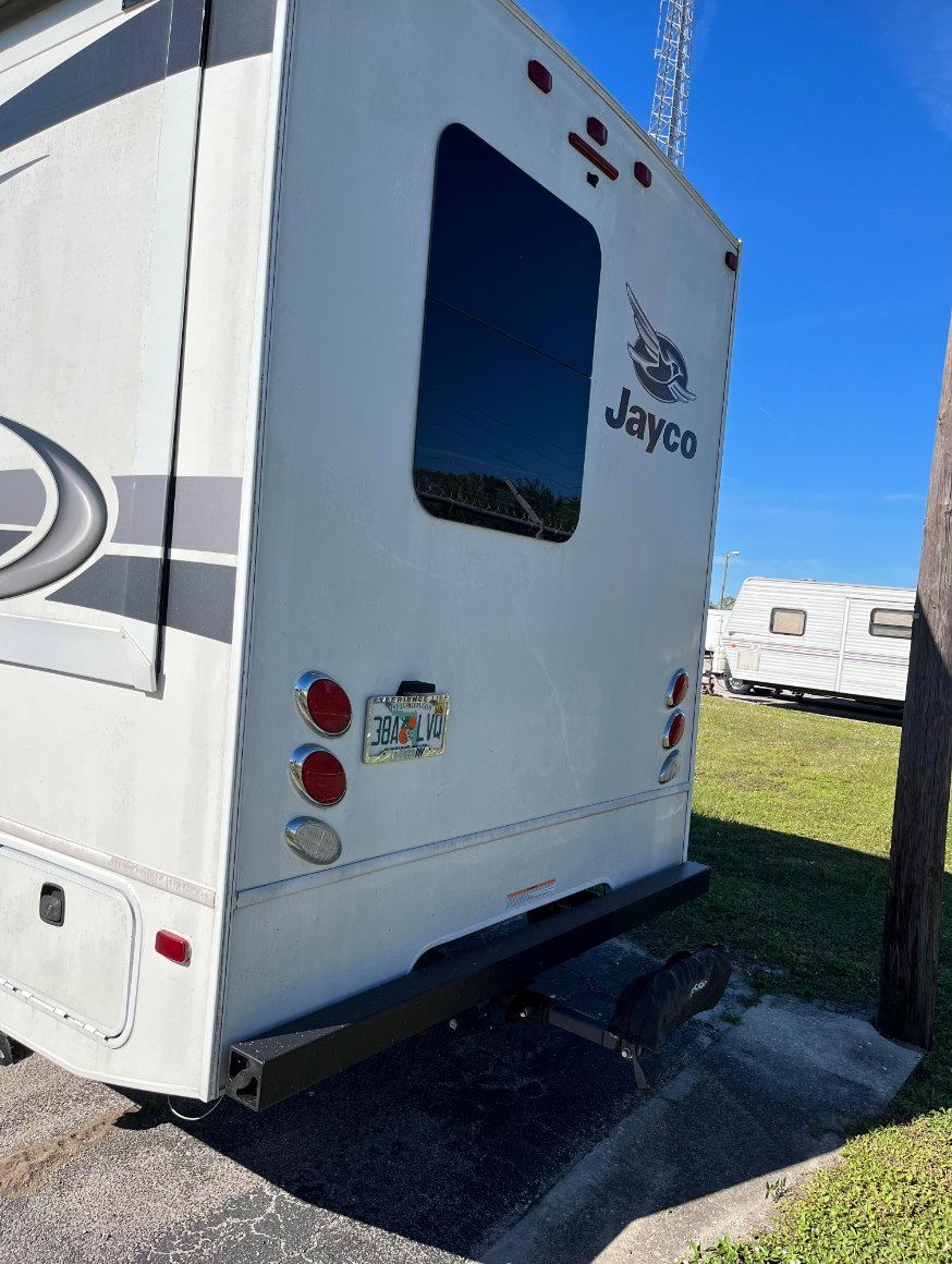 2021 Jayco Melbourne 24L - National Vehicle