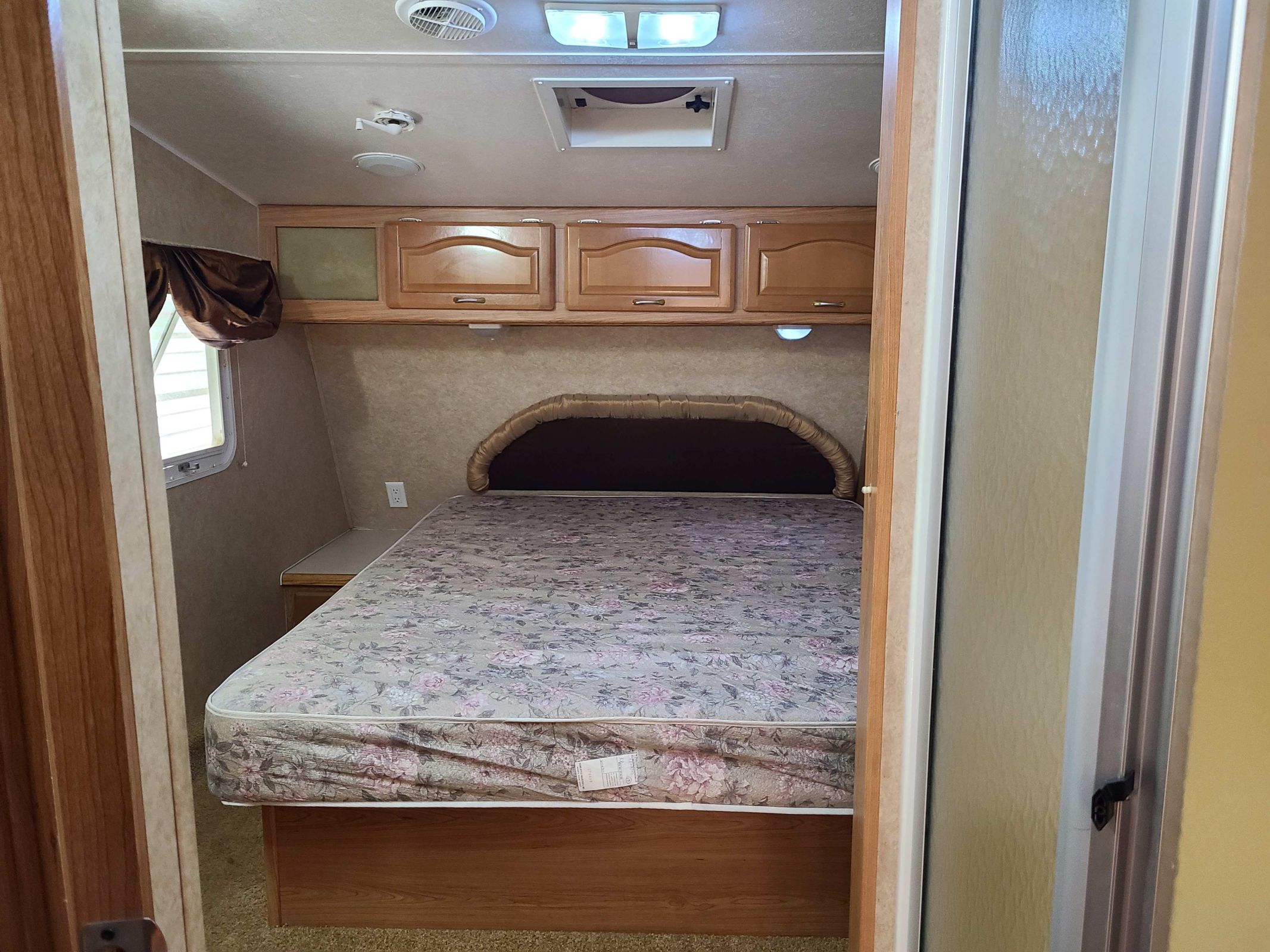 2007 Forest River Wildcat 24RL - National Vehicle