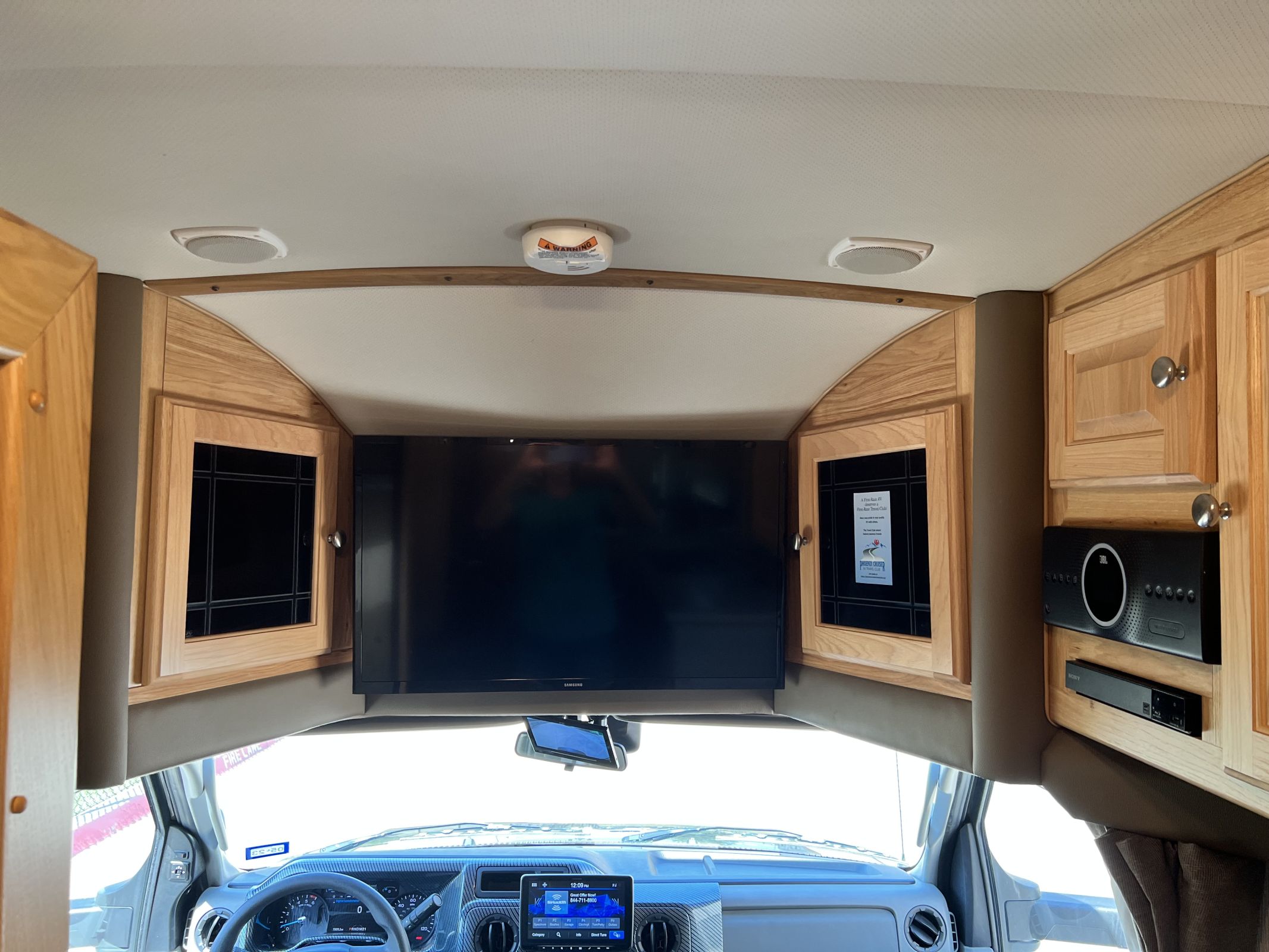 2021 Phoenix Cruiser Motorhome 2552 - National Vehicle