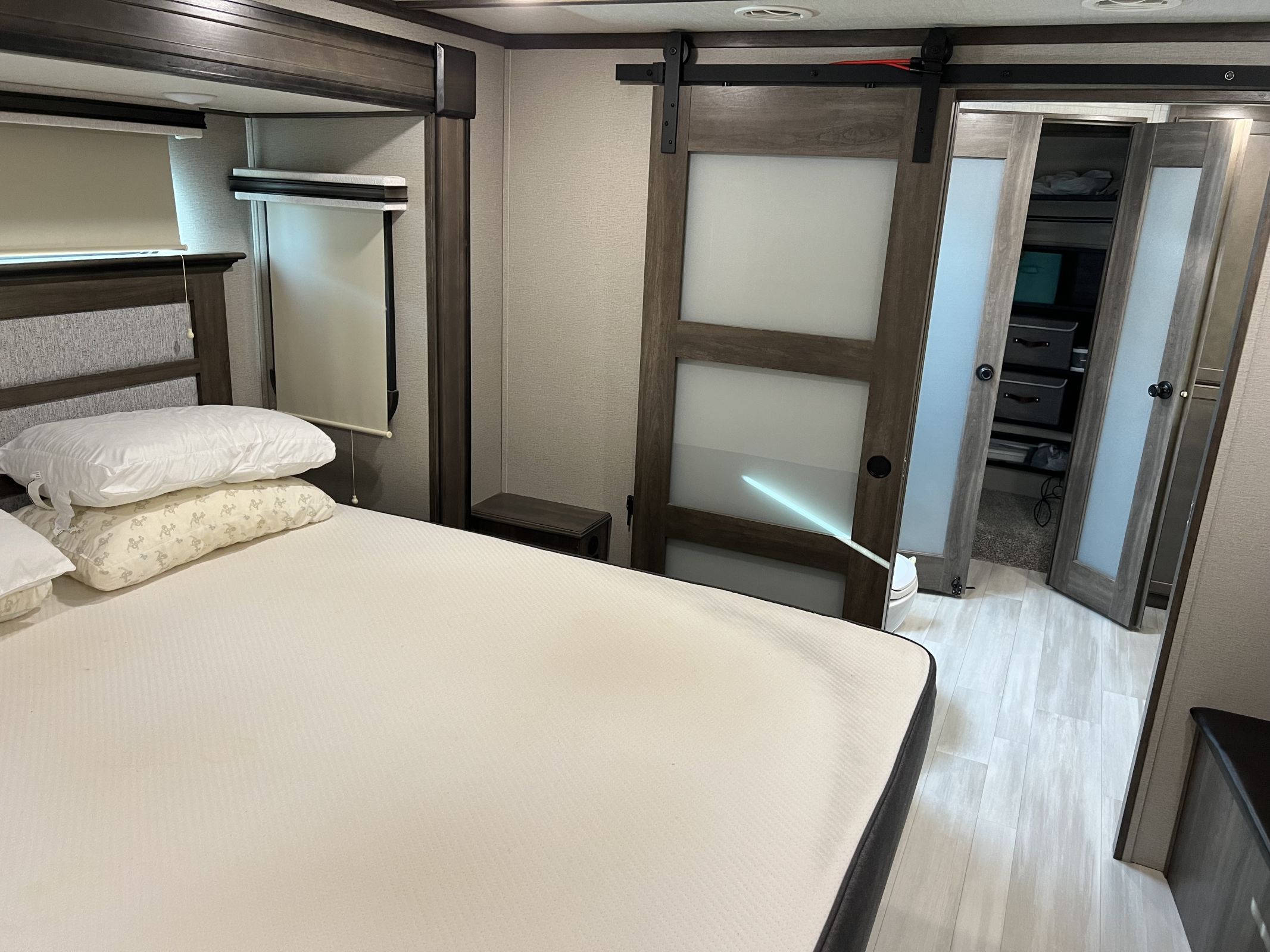 2021 Grand Design Solitude 373FB-R - National Vehicle