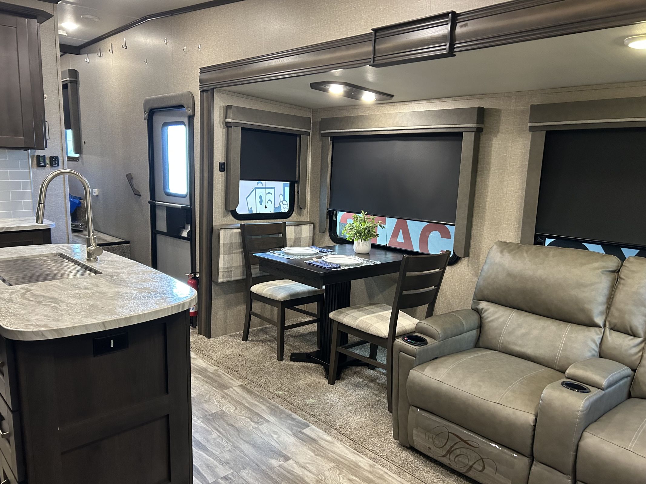 2021 Grand Design Reflection 295RL - National Vehicle