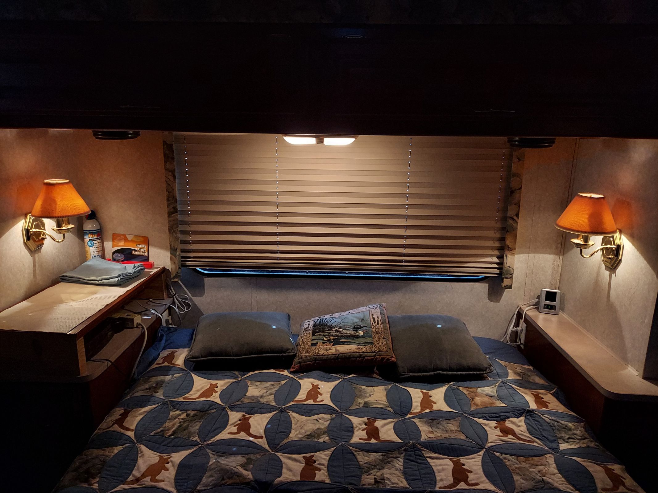 2003 Fleetwood Bounder 35R - National Vehicle