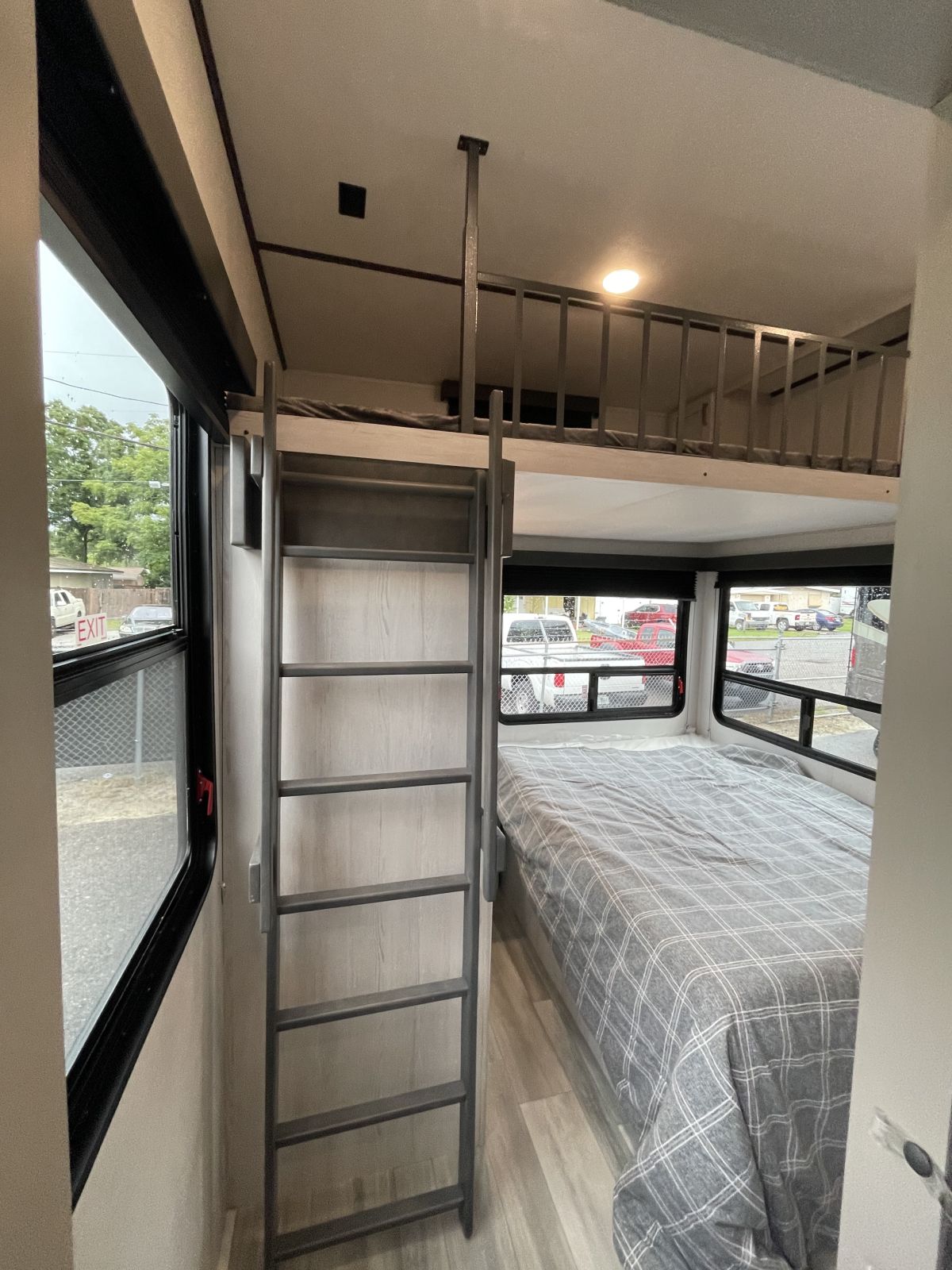 2022 Keystone Sprinter 35BH - National Vehicle