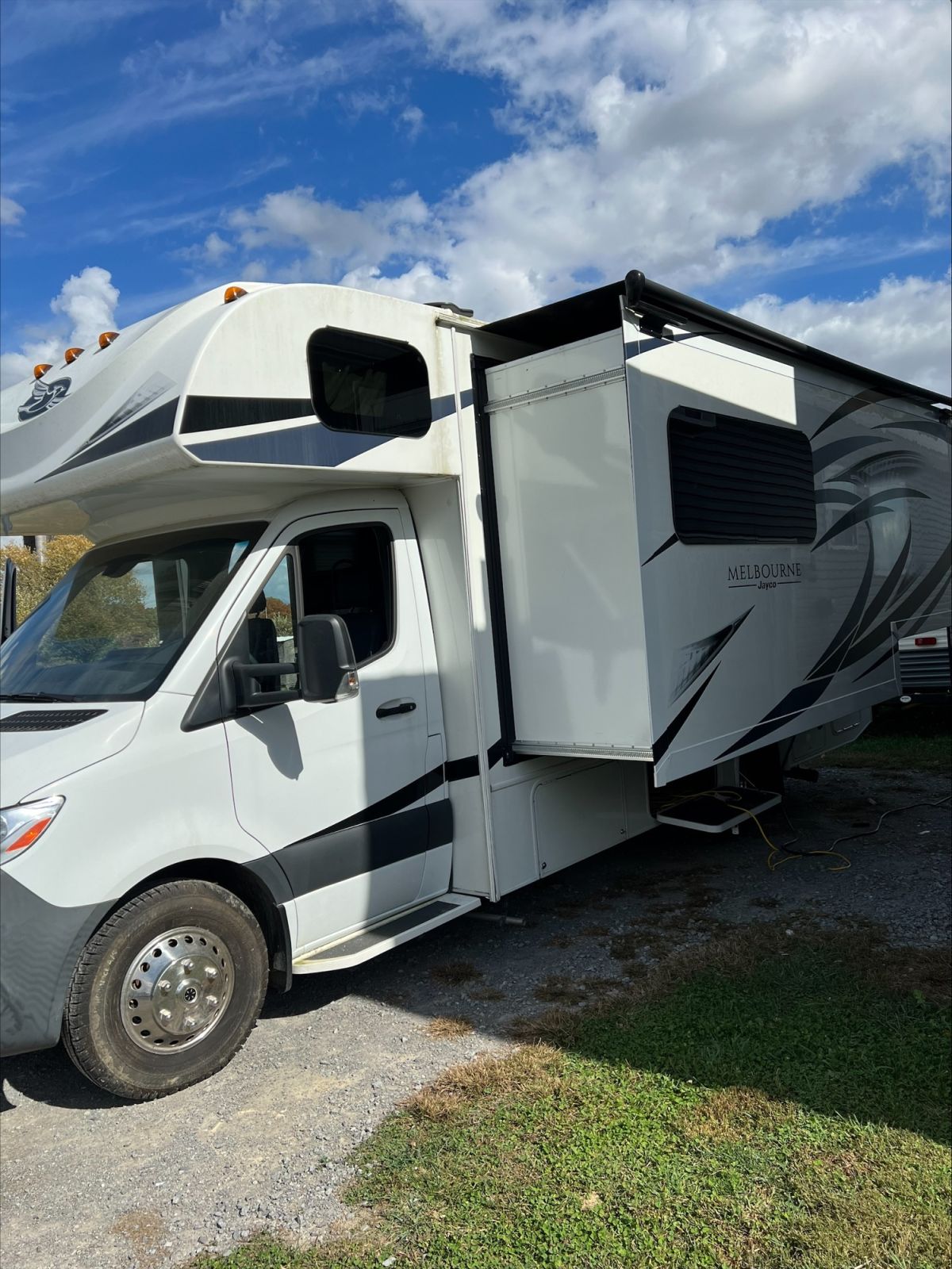 2020 Jayco Melbourne 24L - National Vehicle