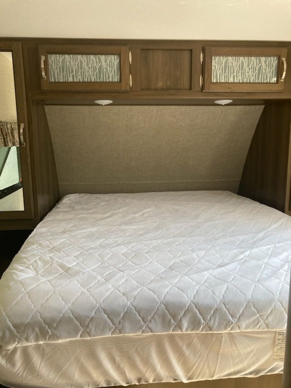 2018 Keystone Bullet Ultra Lite 248RKS - National Vehicle