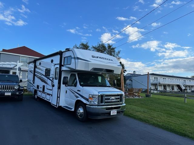 2022 Forest River Sunseeker Classic 3010DS - National Vehicle