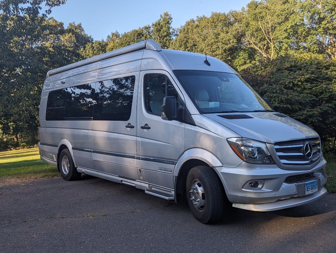 2019 Airstream Interstate EXT Grand Tour - National Vehicle