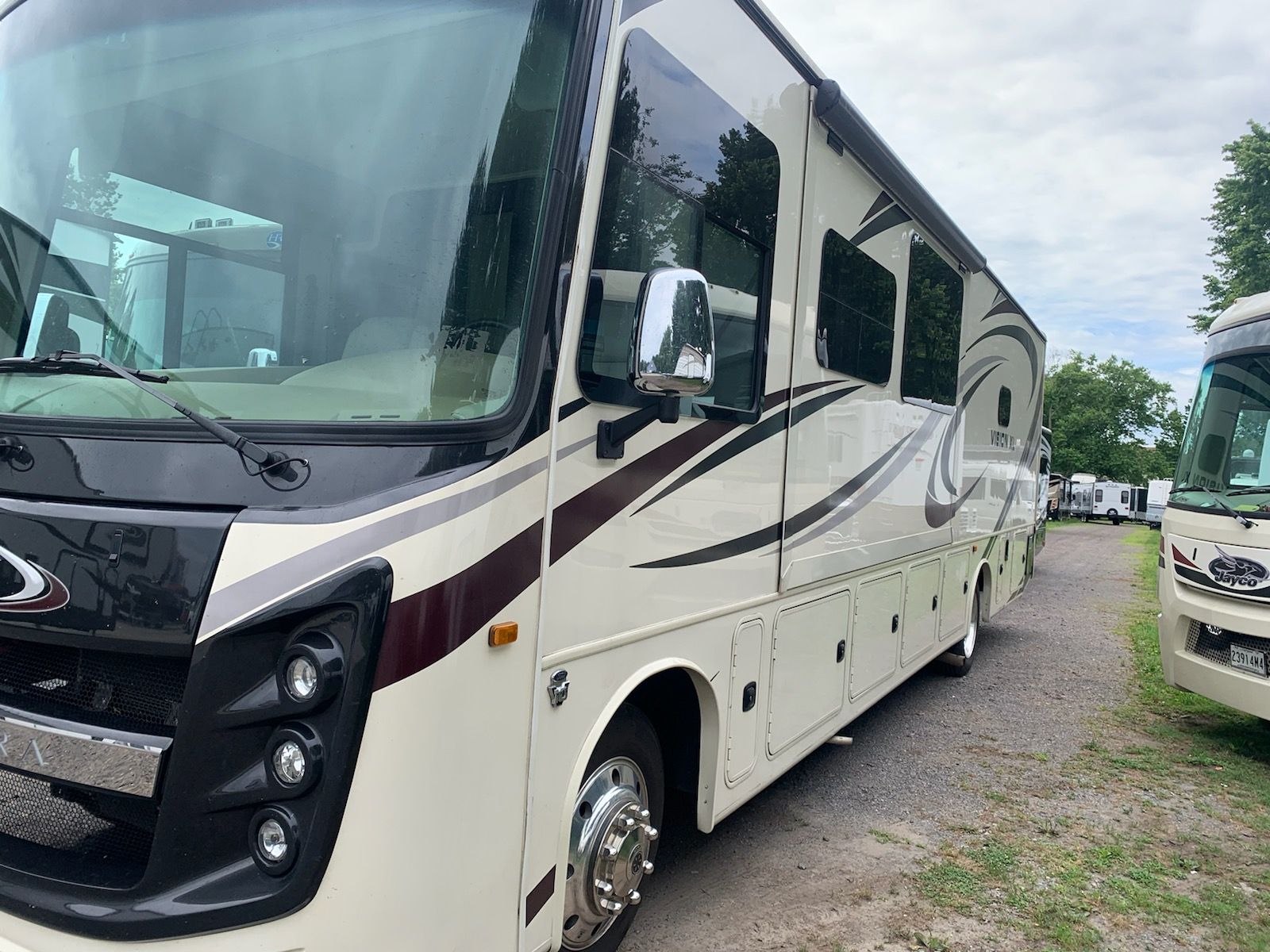 2020 Entegra Coach Vision XL 34G - National Vehicle