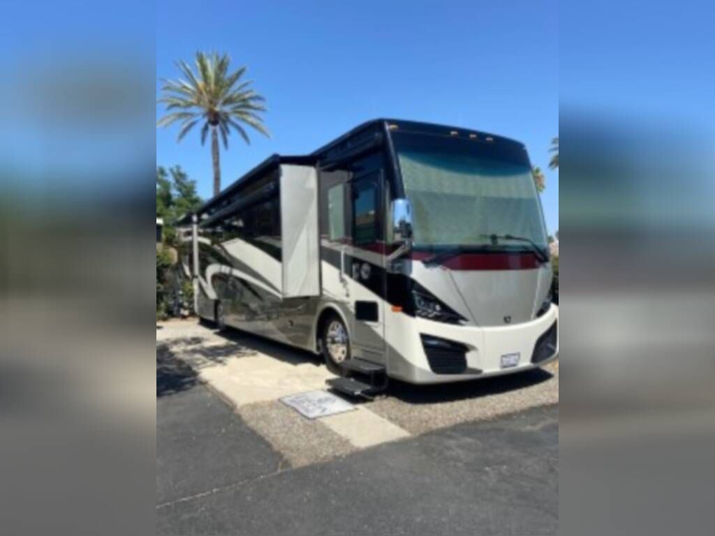 2020 Tiffin Motorhomes Phaeton 40AH - National Vehicle