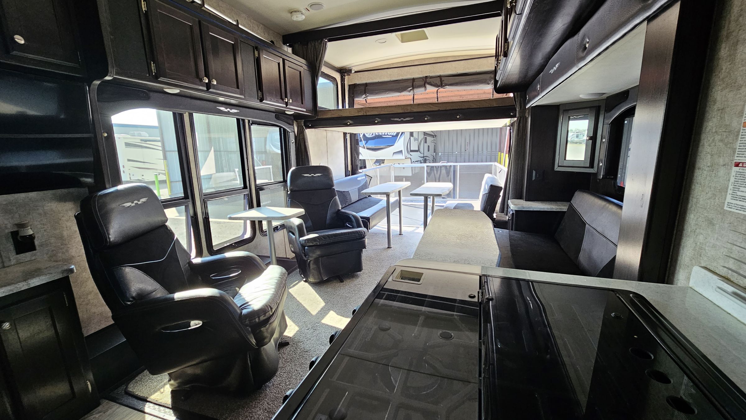 2020 Omega Weekend Warrior JJ2900+13 - National Vehicle