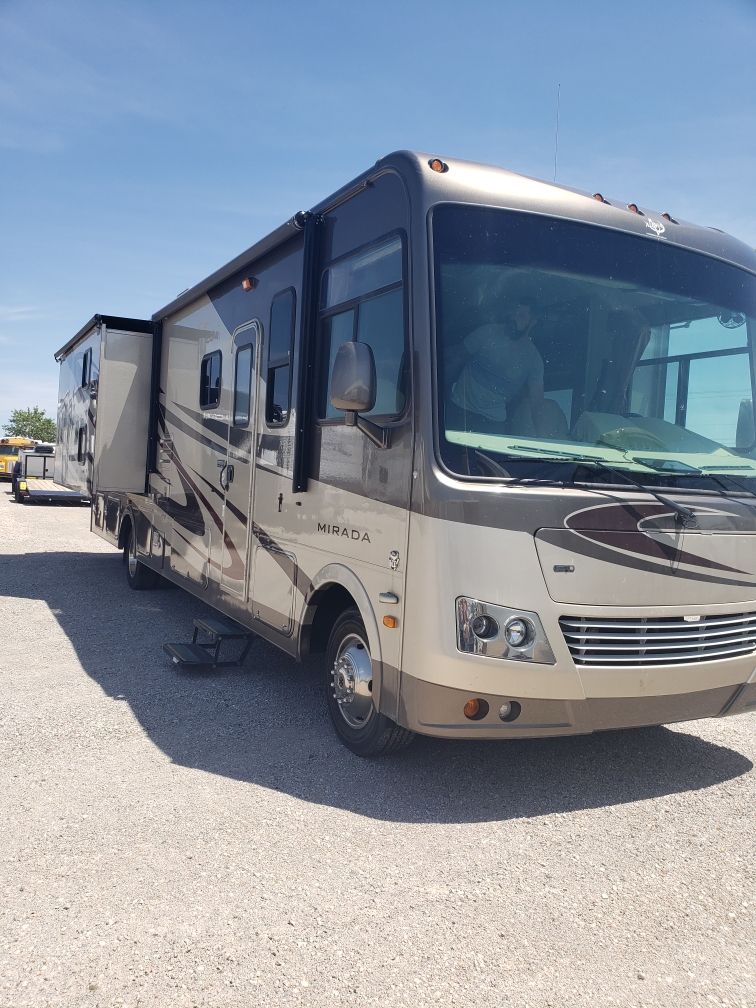 2012 Coachmen Mirada 34BH - National Vehicle