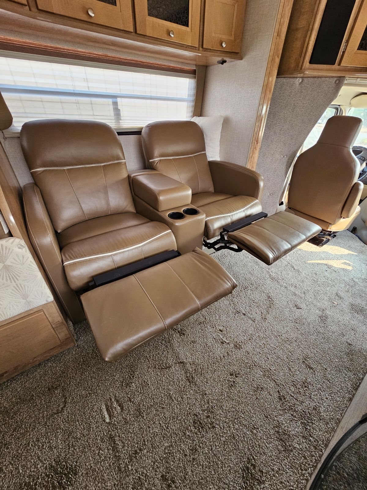 2019 Coachmen Concord 300DS - National Vehicle