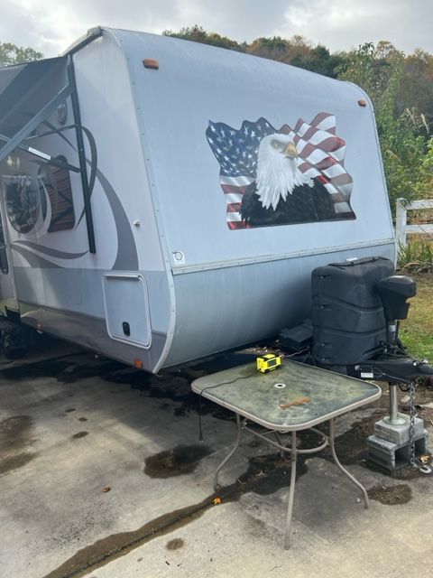 2016 Highland Ridge Light 274RLS - National Vehicle