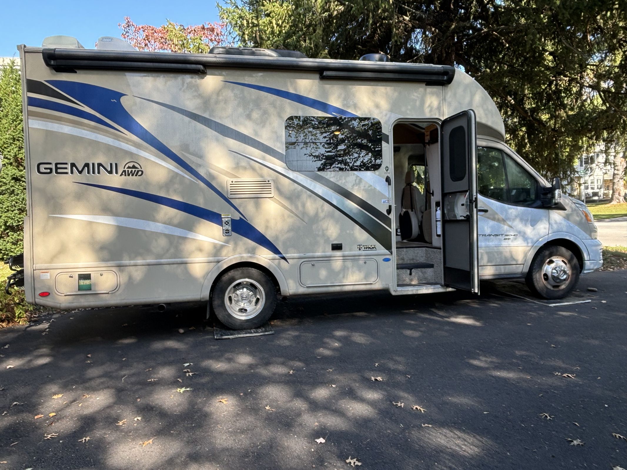 2021 Thor Motor Coach Gemini 23TW - National Vehicle