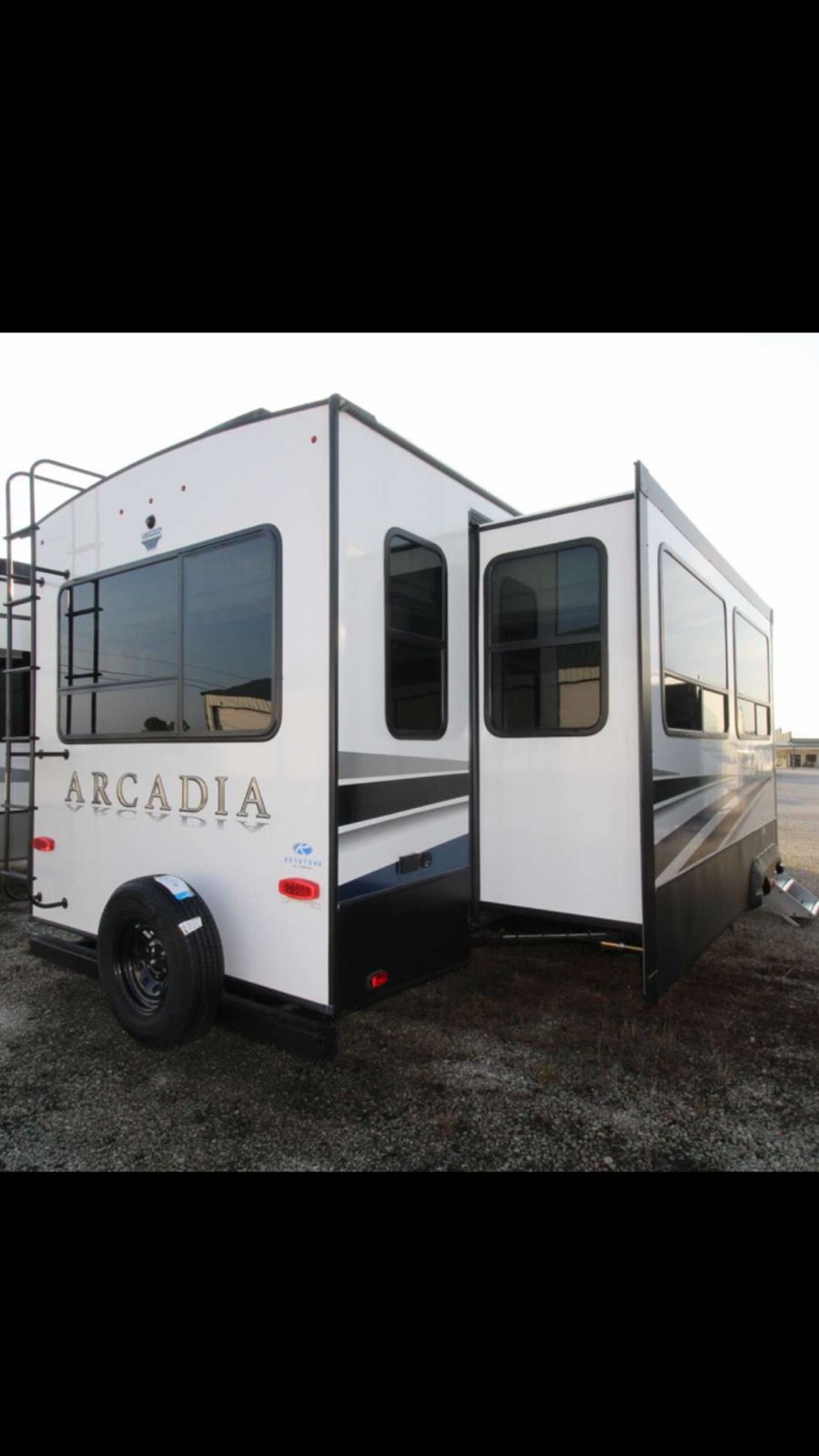 2021 Keystone Arcadia 370RL - National Vehicle