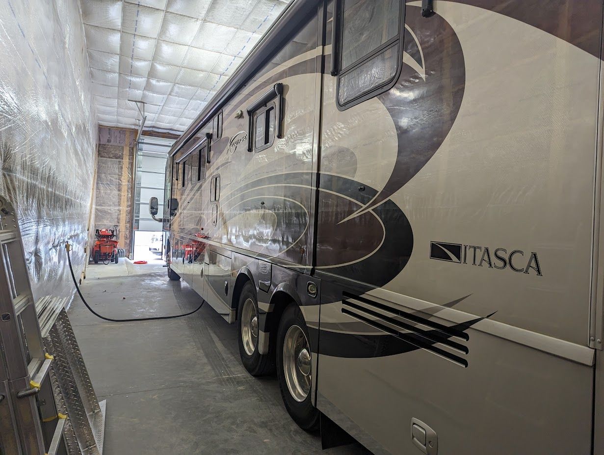 2013 Itasca Ellipse 42QD - National Vehicle
