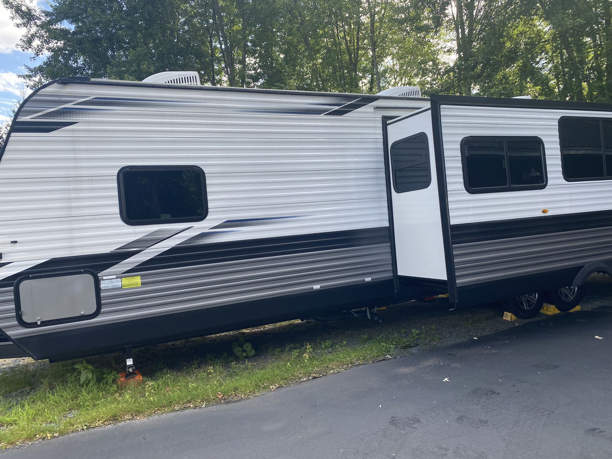 2022 Jayco Jay Flight 33RBTS - National Vehicle