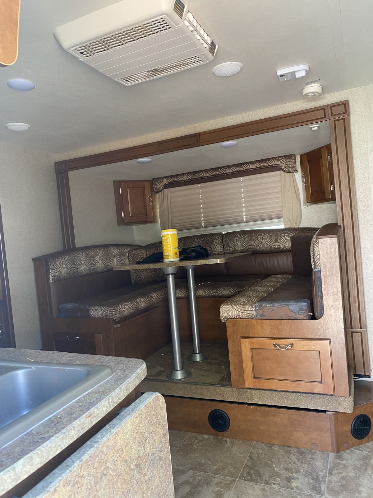 2014 Lance Travel Trailer 2295 - National Vehicle