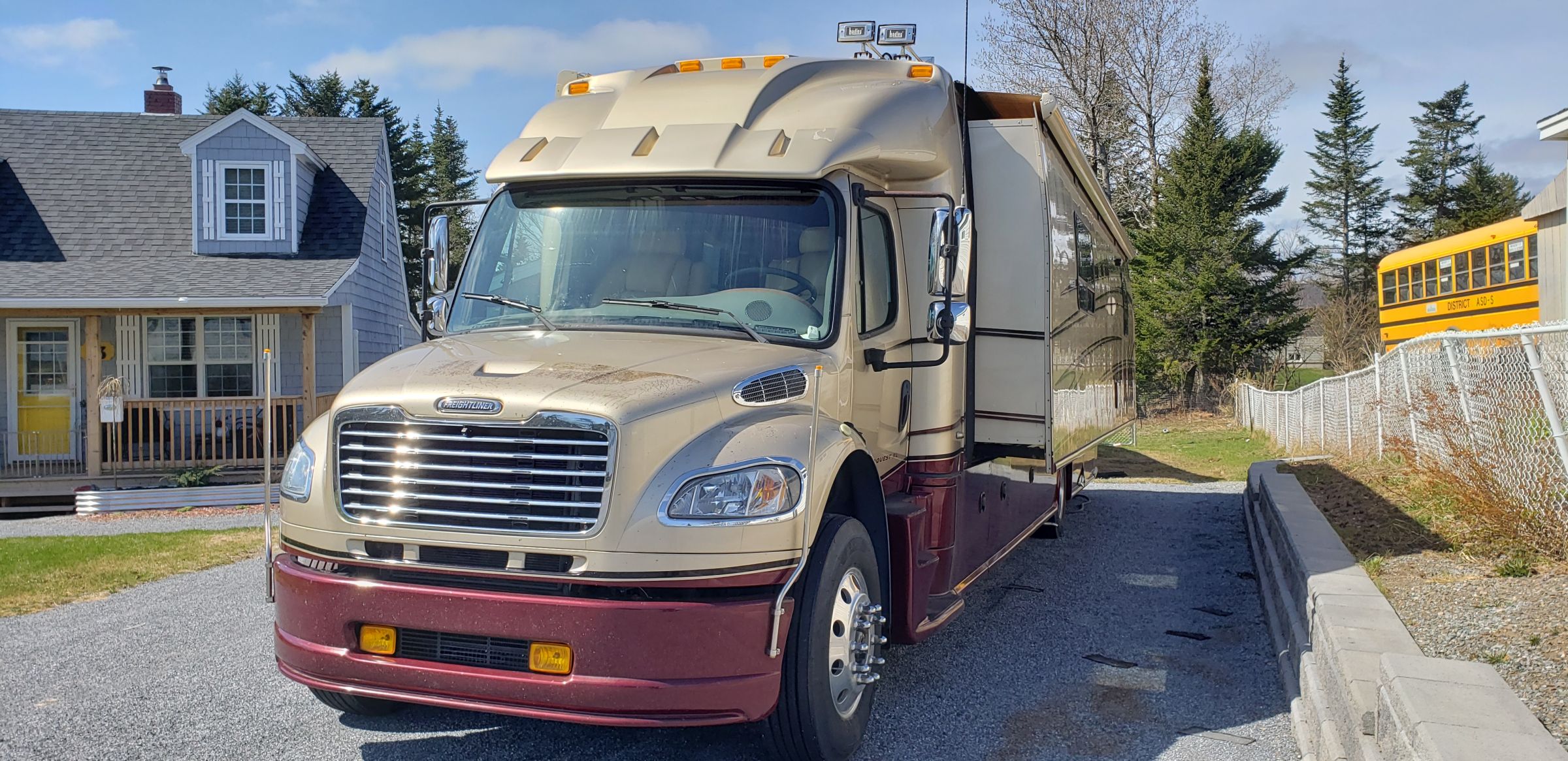 2012 Dynamax Dynaquest 390XL - National Vehicle